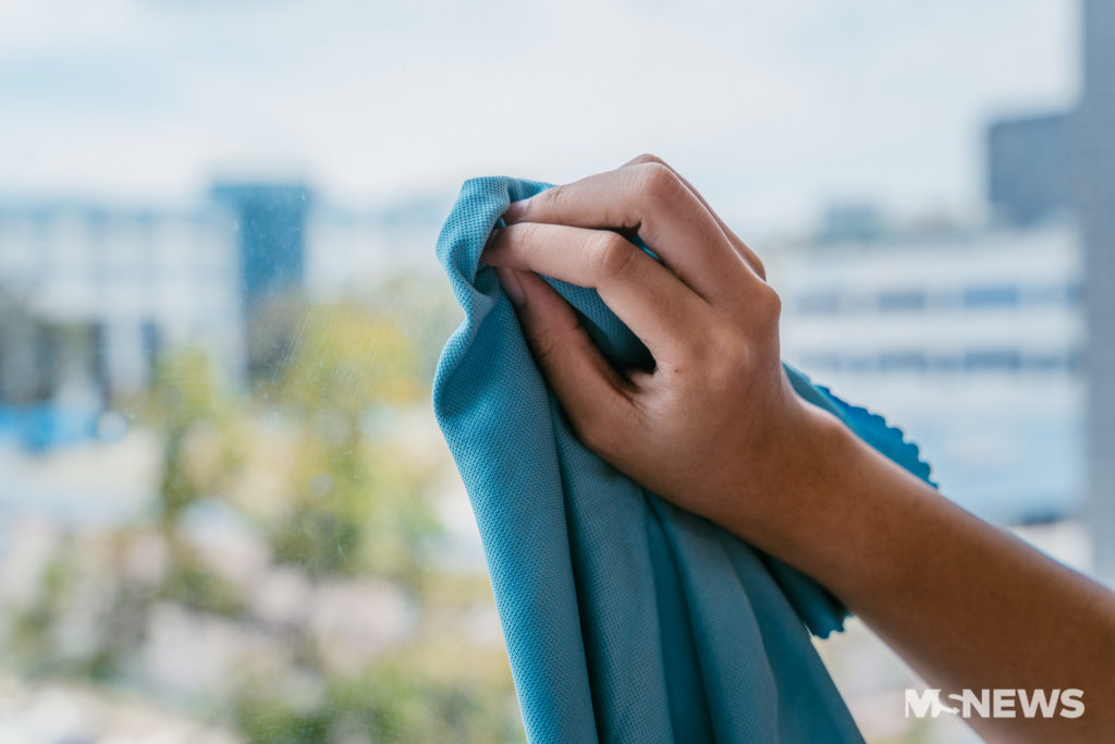 This Cleaning Cloth Removes Dirt With Just Water, Tell Mum To Skip The ...