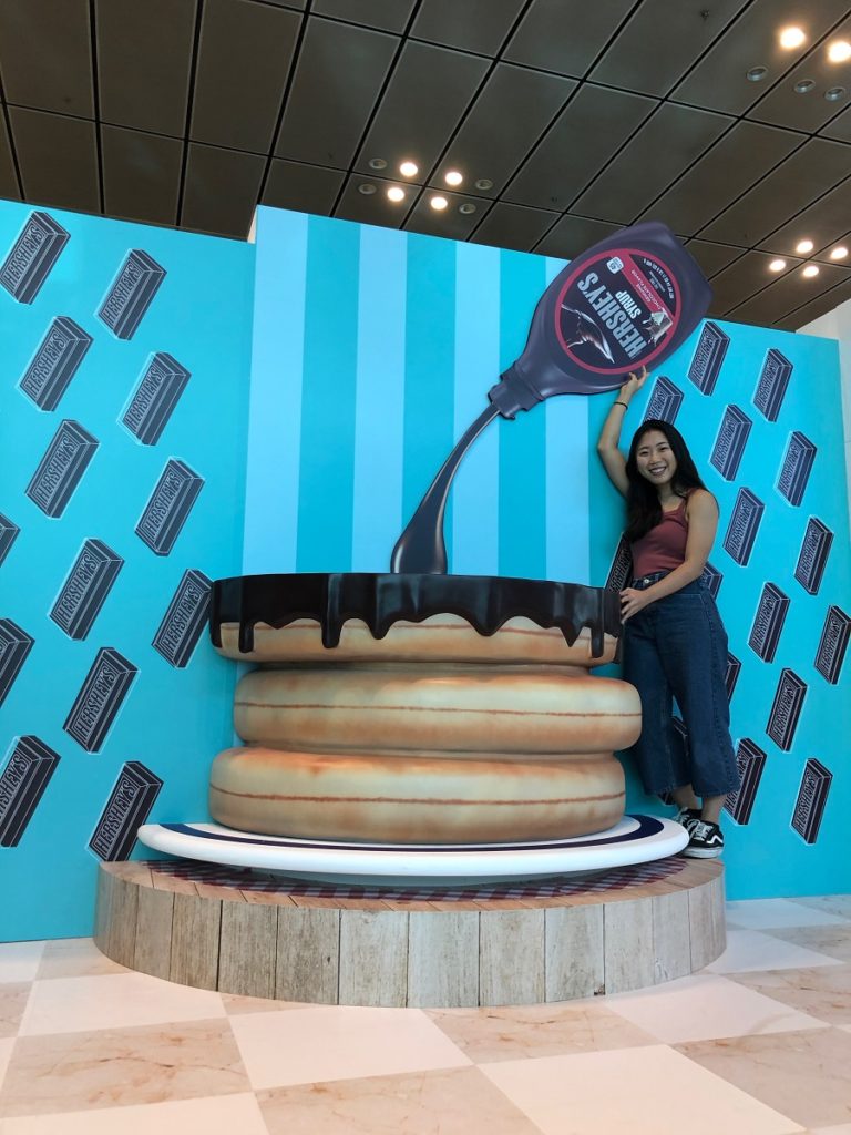 Changi Airport Has HERSHEY’S Pop-Up With 3-Metre Tall Candy Machines ...