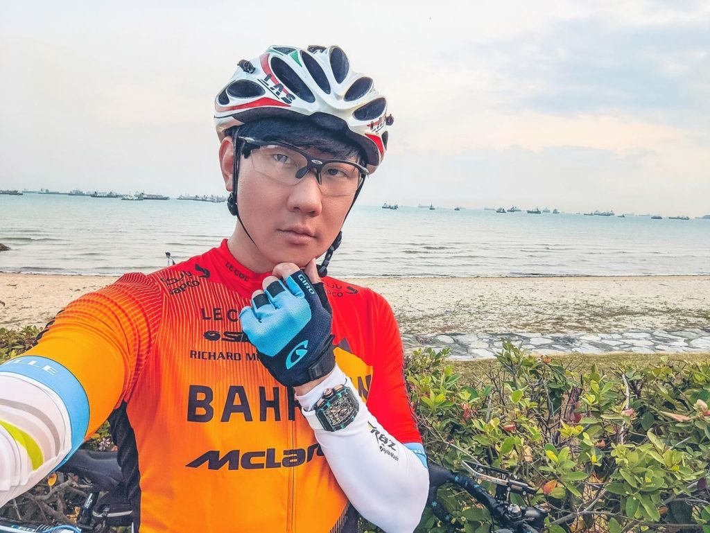 JJ Lin Goes Cycling With The Fam, Netizens Allegedly Spot Him Wearing S ...