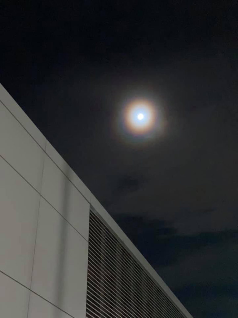 Rainbow Halo Forms Around Moon On 26 Mar Night, S’pore Residents ...