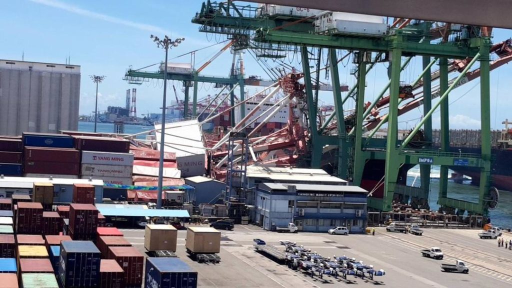 Massive Container Cranes Collapse In Taiwan Port, Injures 1 & Traps 2