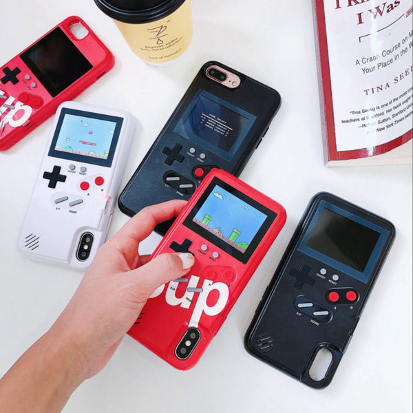 This Phone Case Lets You Play Classic Games Like Tetris While Waiting ...