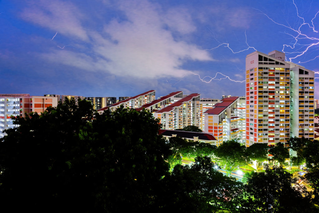 Lightning Strikes Across S’pore On 24 Jun Electrify The Sky With ...