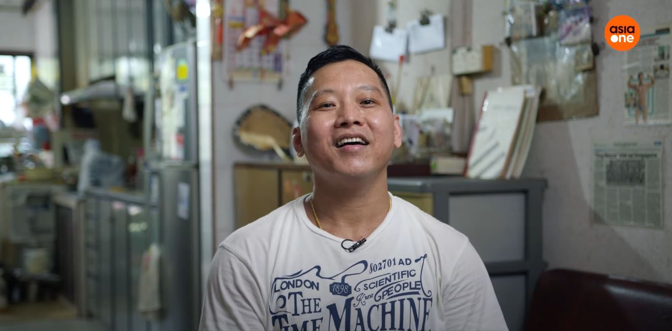 Buff Mocca Man Makes Comeback In 99.co Ad, Looks Just As Swole 14 Years ...