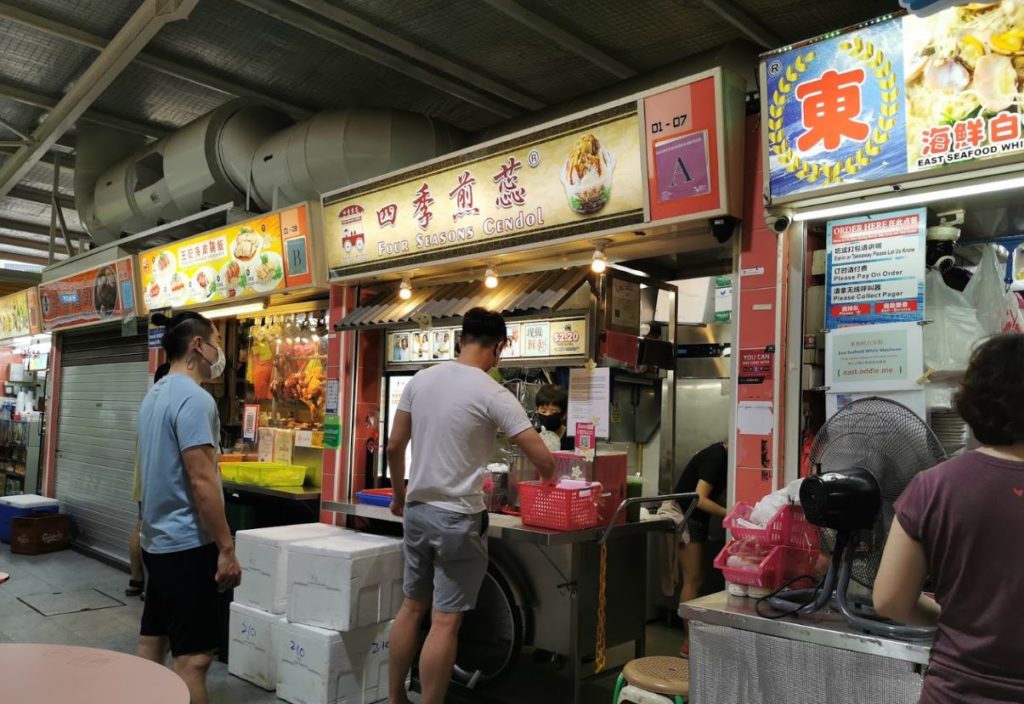 Toa Payoh Chendol Stall Has No Customers, Lady Dabaos 20 Servings For ...
