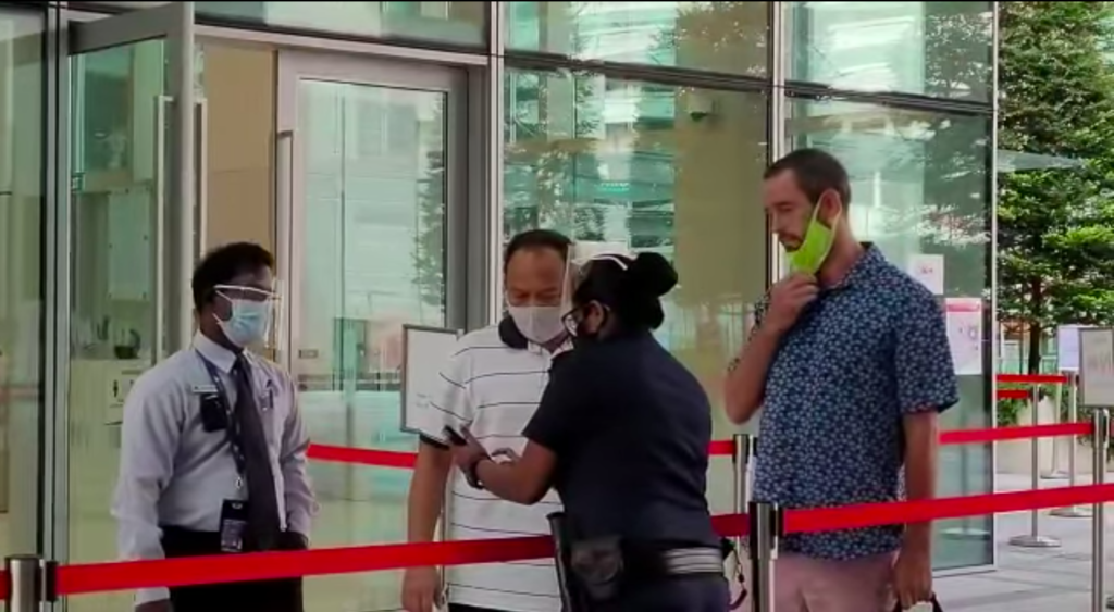 Man Without Mask On MRT Charged Again For Not Wearing One At State Courts