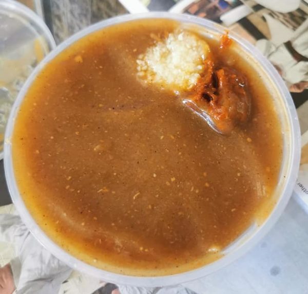 Chinatown Hawker Sells Old-School Wah Kueh, Netizens Haven't Seen It ...