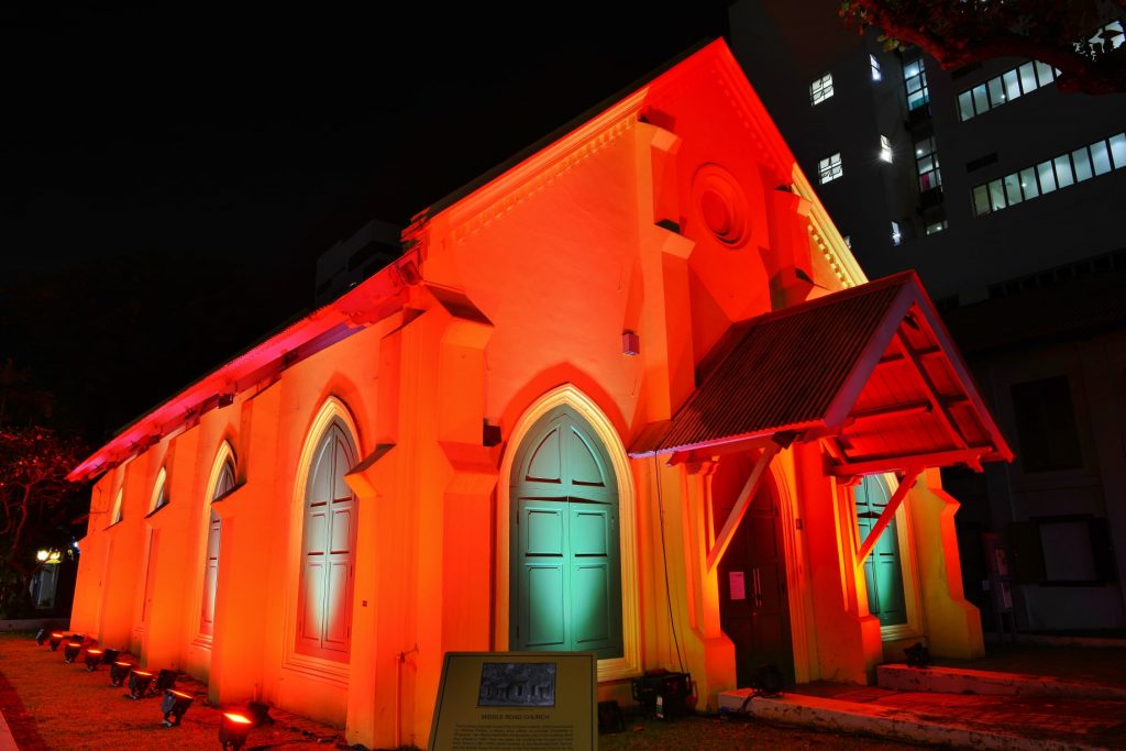 7 S'pore Buildings Light Up In Red & White For National Day, Spend Your ...