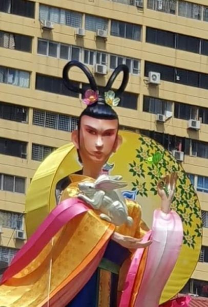 Chang'e Returns To Chinatown, Finally Gets The Glow Up She Deserves