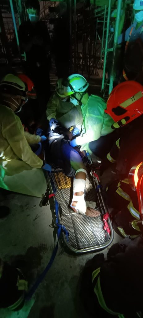 Worker Trapped 70m Above Ground In Tower Crane, SCDF Performs High-Rise ...