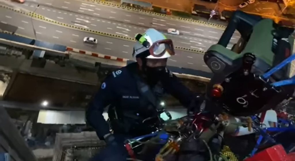 Worker Trapped 70m Above Ground In Tower Crane, SCDF Performs High-Rise ...