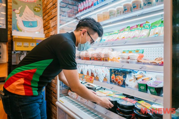 7-Eleven S’pore Lets Young Grads Be Bosses Of Their Own Store, Training ...