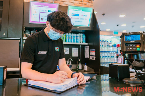 7-Eleven S’pore Lets Young Grads Be Bosses Of Their Own Store, Training ...