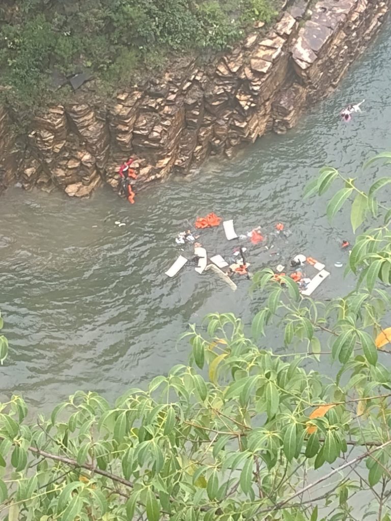 Brazil Rock Formation Falls Onto Tourist Boats, Tragedy Claims 10 Lives ...