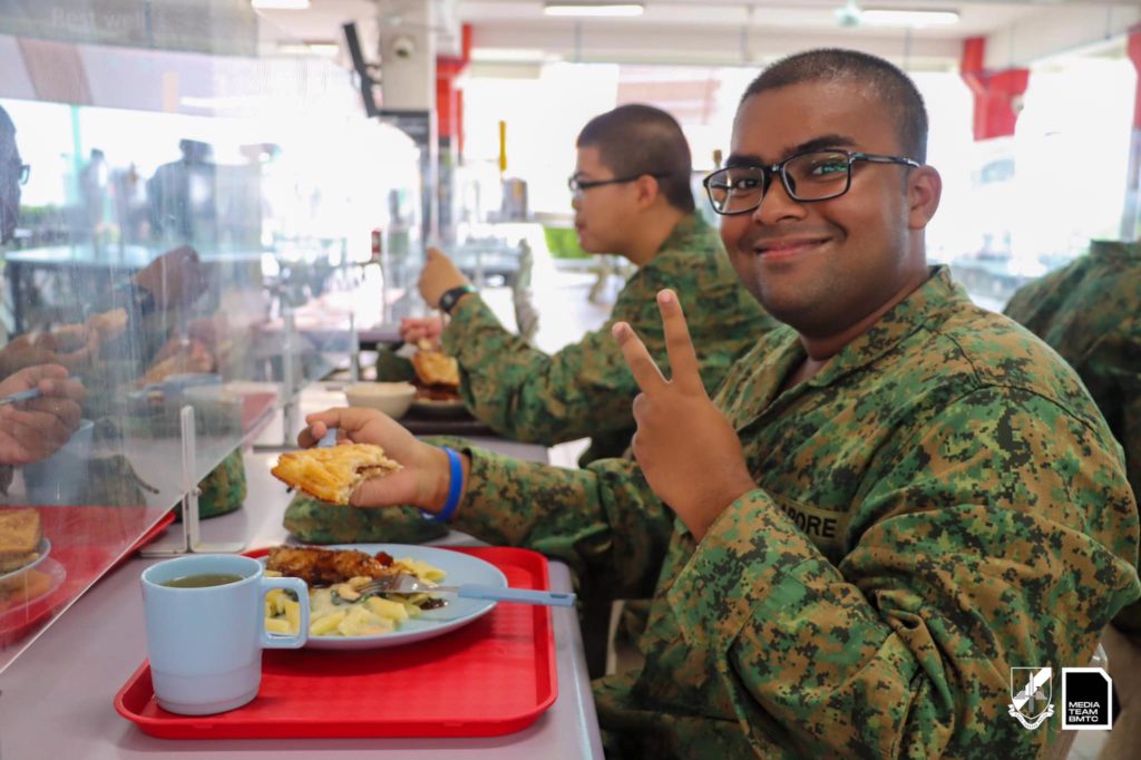 BMT Recruits Enjoy Fancy Meals Like Kimchi Stew & Turkey Puff, Leave ...