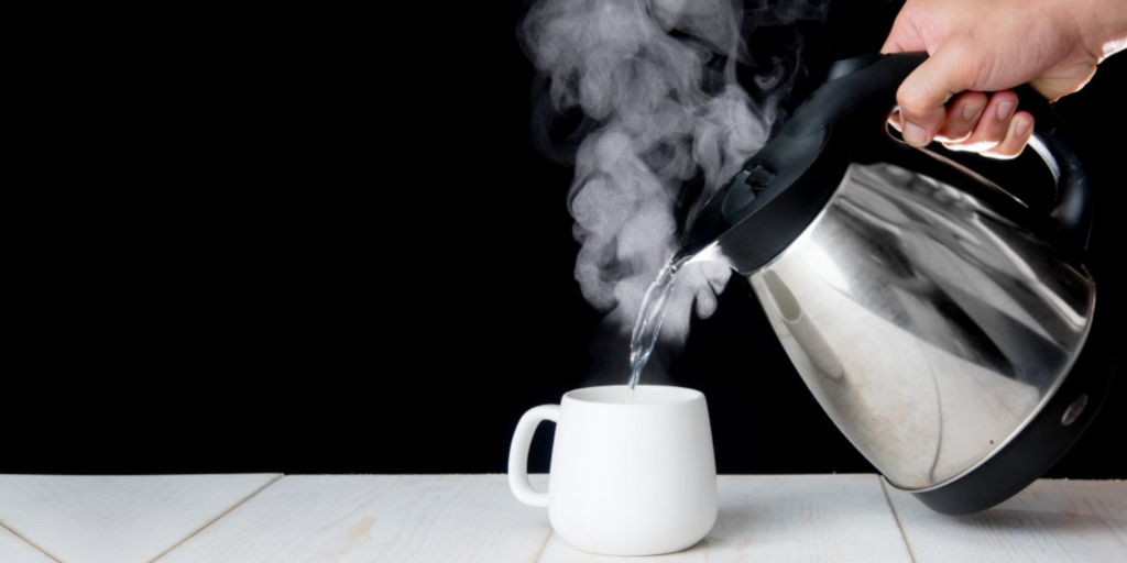 S'pore Woman Splashes Hot Water On Ex-Boyfriend During Argument, Gets 3 ...