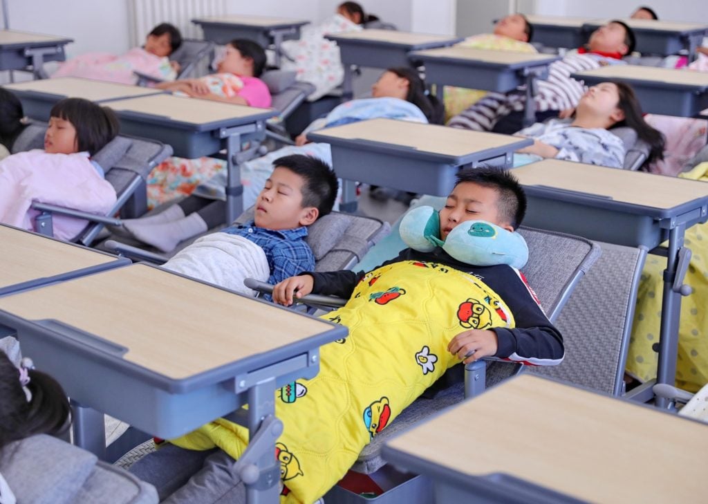 China School Introduces Adjustable Desk-Chairs, Students Can Take Power ...
