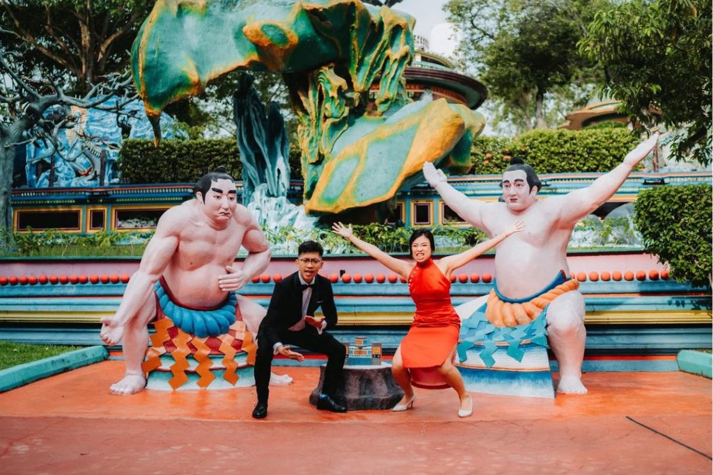 Couple Has Pre-Wedding Photoshoot At Haw Par Villa, Want Photos To ...