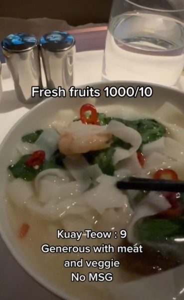 Jade Rasif Reviews SIA First-Class Menu, Atas Meals Include Caviar ...