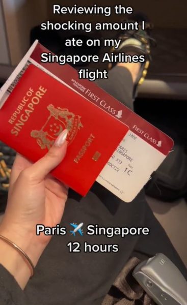 Jade Rasif Reviews SIA First-Class Menu, Atas Meals Include Caviar ...