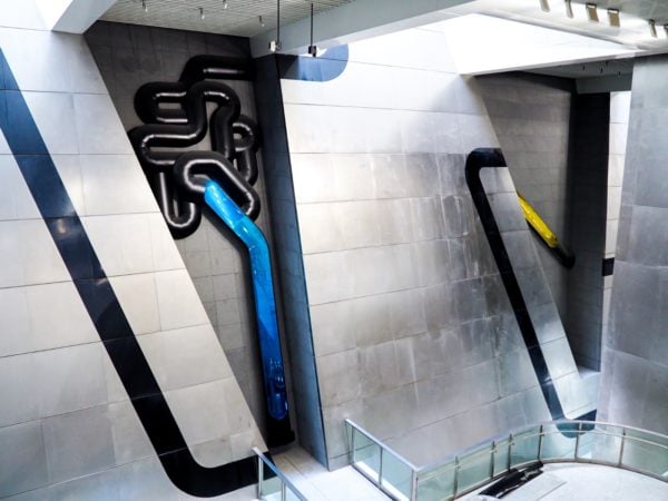 TEL3 Stations Have Unique Features Like Skylights, Greenery & Books ...