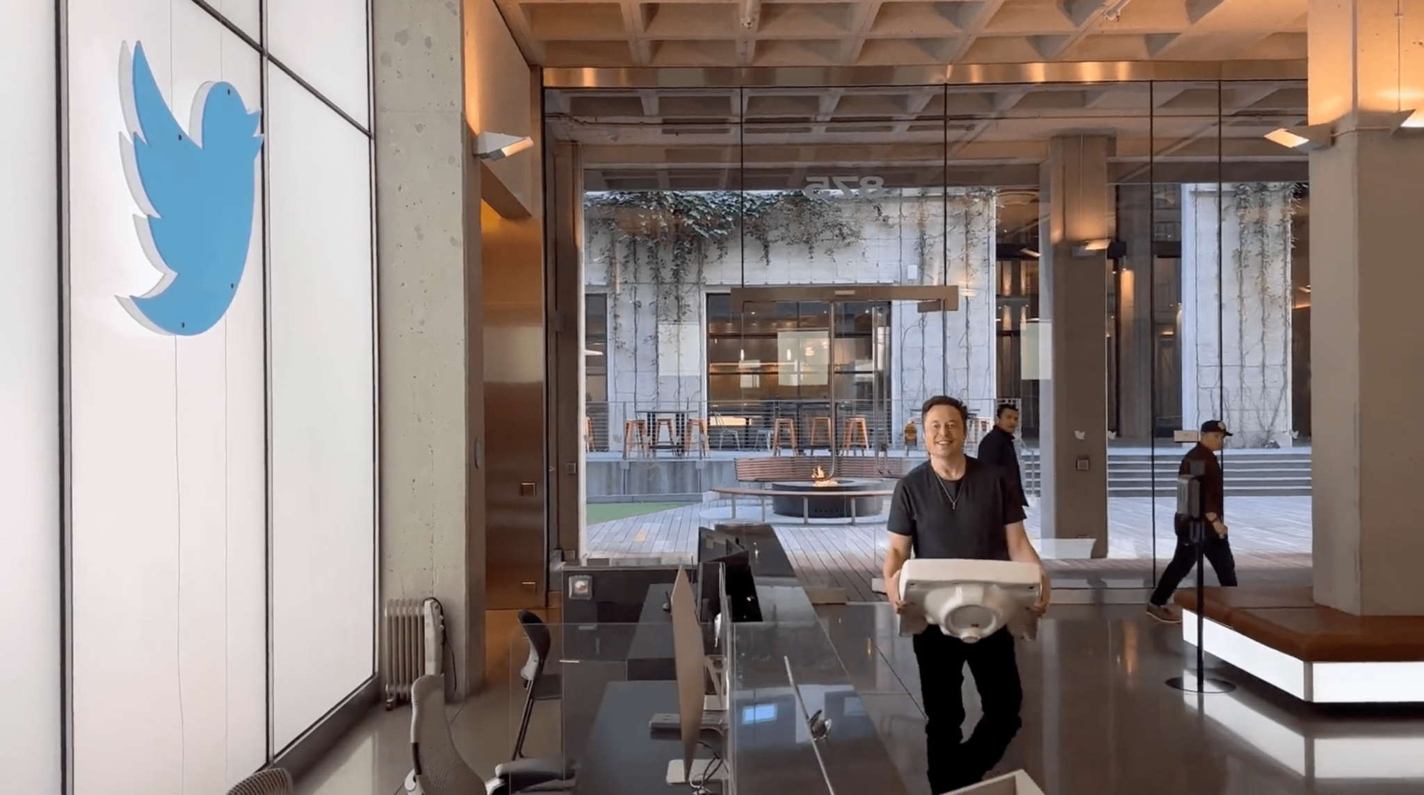 Elon Musk Brings Basin To Twitter HQ Ahead Of Takeover, Says To ‘Let ...