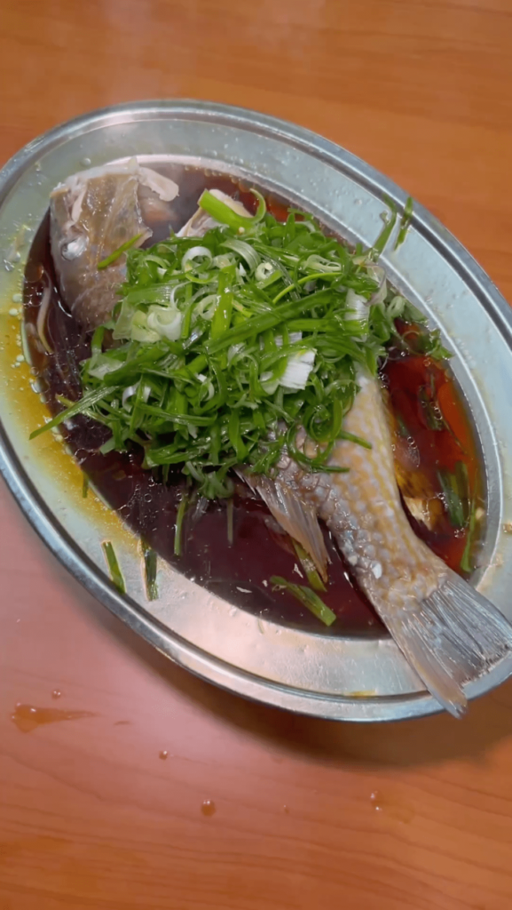 S'pore Food Blogger Racks Up S$1,127 Bill At Geylang Eatery, Says Meal ...