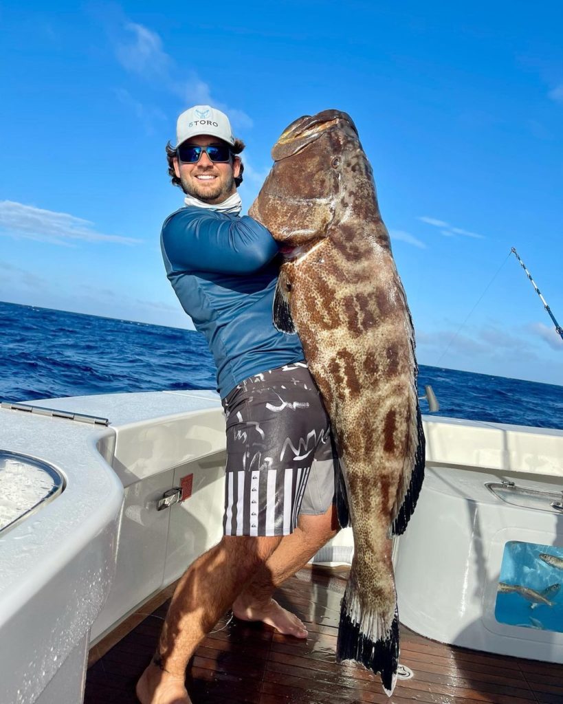 Woman Jumps Into Colombian Sea & Gets Shredded By Boat Propeller ...