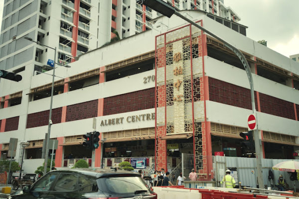 Stallholders Reportedly Collect Their Own Tableware At Bugis Hawker ...