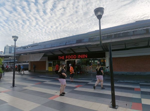 Yew Tee MRT Wall Collapse Causes Passer-By To Fall & Get Sent To Hospital