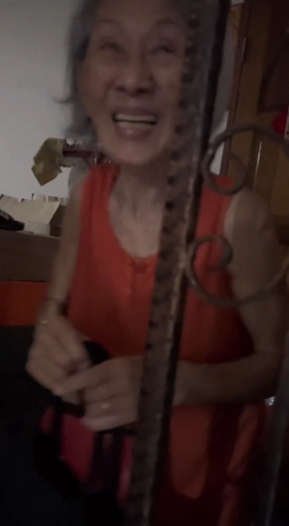 Chef Bob Gifts Auntie Chilli At 12am On CNY Day 1, S'poreans Gush At ...