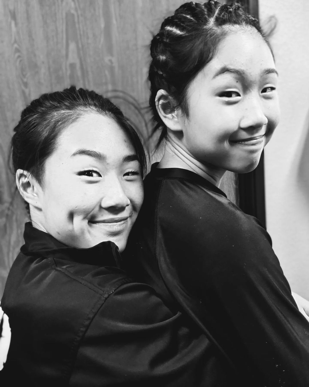 MMA Fighter Angela Lee Pens Touching Tribute To Late Sister, Says She ...
