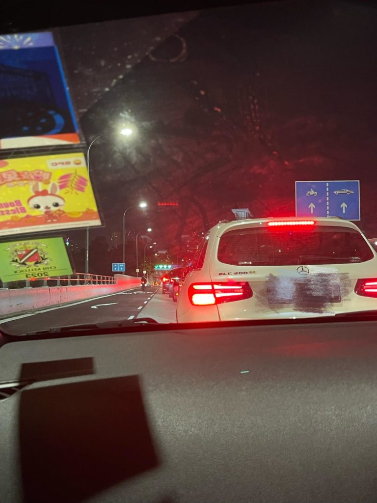S’pore-Johor Causeway Jam May Stretch Up To 4 Hours As Travellers Cross ...