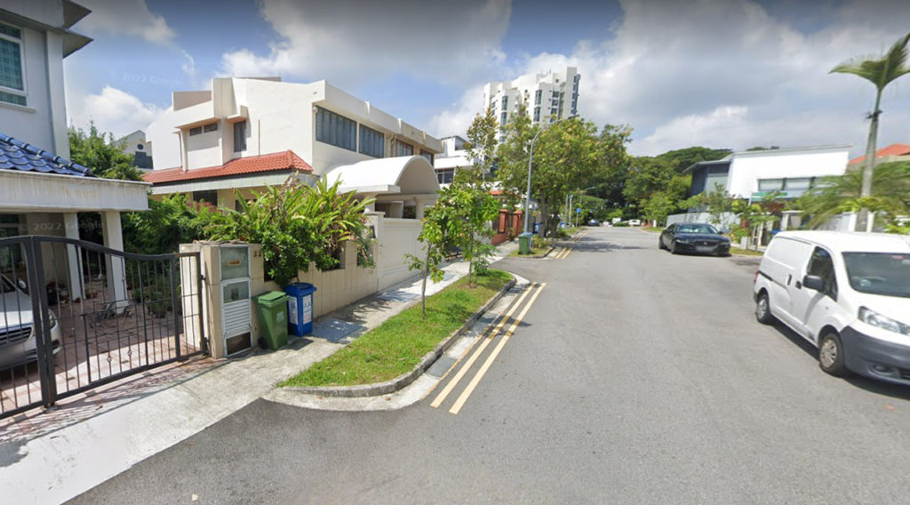 Explosive Sounds & Black Smoke Detected From Manhole In Bishan, 30 ...