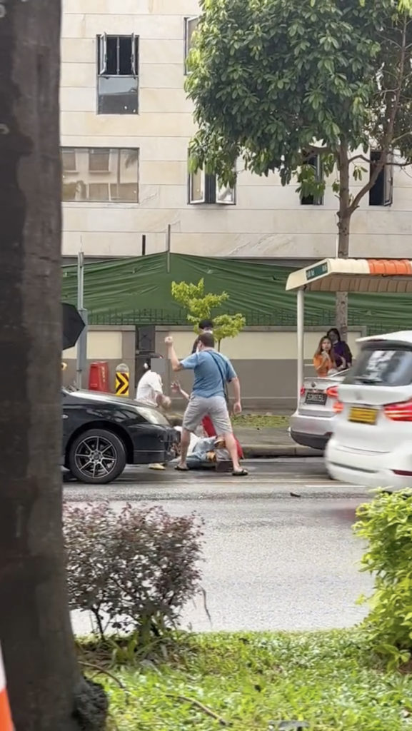 Family Gets Into Fight With Driver After Alleged Near-Collision In Joo ...