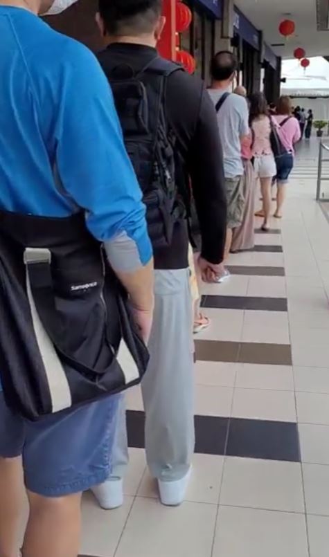 S$12M TOTO Hong Bao Draw Sparks Snaking Queue From Rochor Mall Basement ...