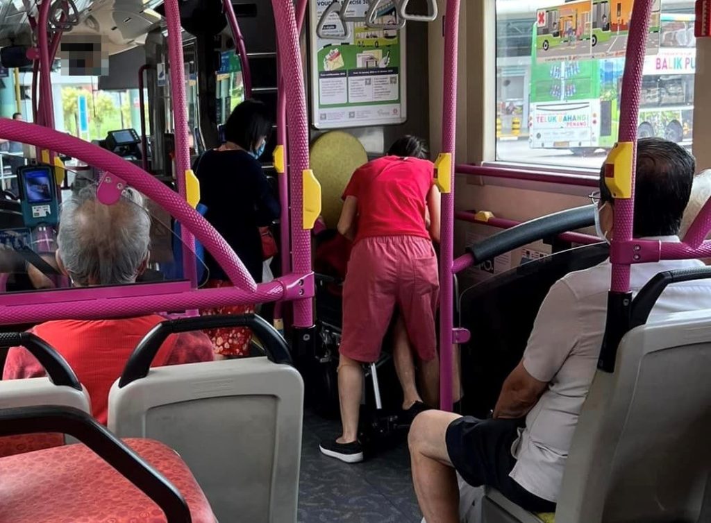 SBS Bus Captain Allegedly Scolds Wheelchair User Drives Dangerously SBS Bus Captain Allegedly Scolds Wheelchair User Drives Dangerously