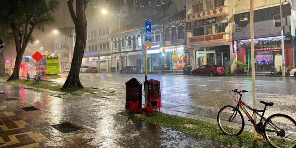 Heavy Rain Expected This Weekend, Temperatures May Drop To 21°C In ...