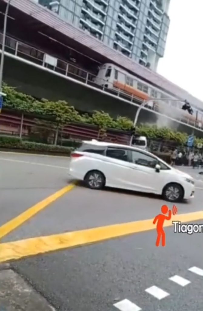 Van Crashes Into Covered Walkway Near Redhill MRT, 72-Year-Old Driver ...