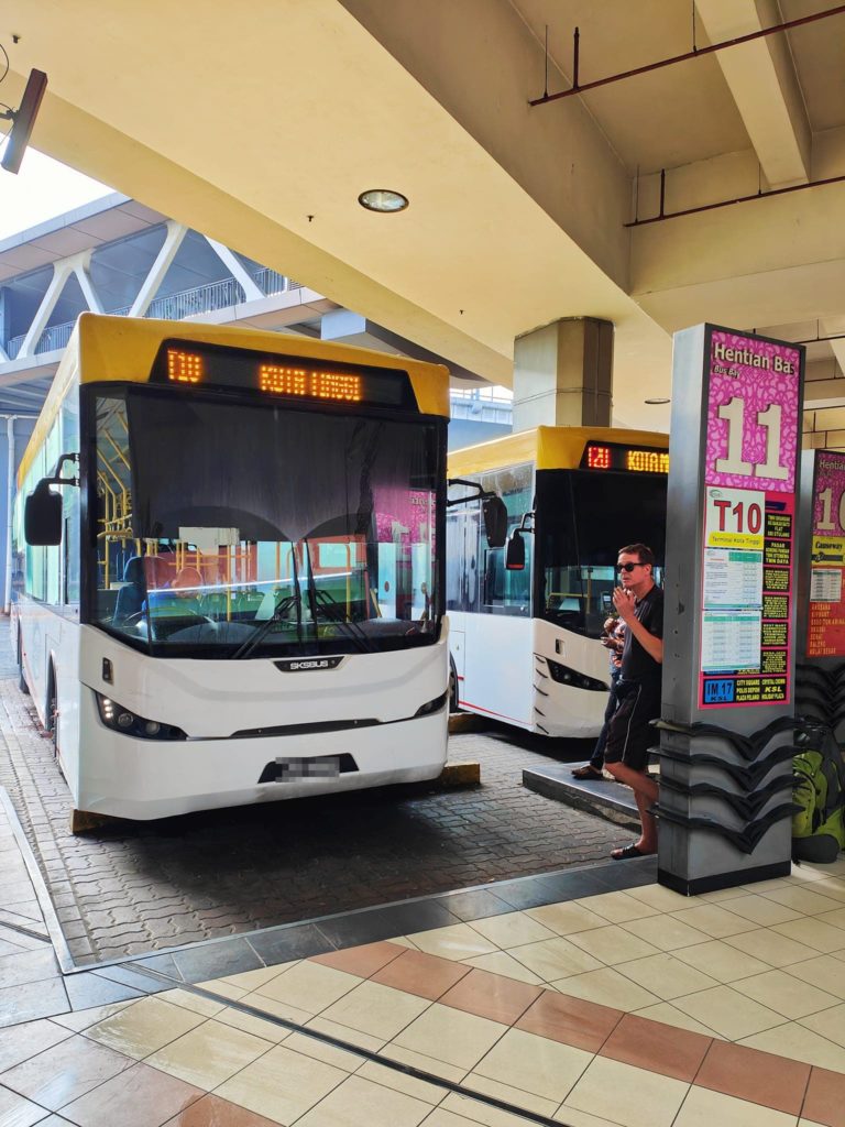 New Bus Service Plies Route From JB CIQ To AEON Tebrau, Public ...