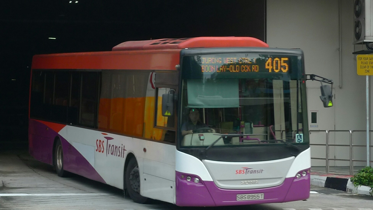 Bus 405 Only Operates 7 Times A Year, Goes To Cemeteries From Boon Lay ...