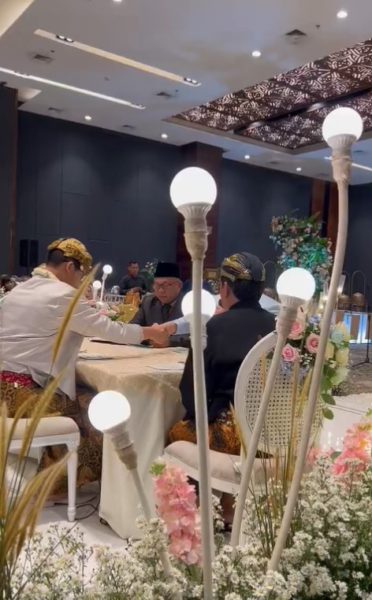 Indonesian Bride Receives Coldplay Tickets As Dowry For Wedding, Groom ...