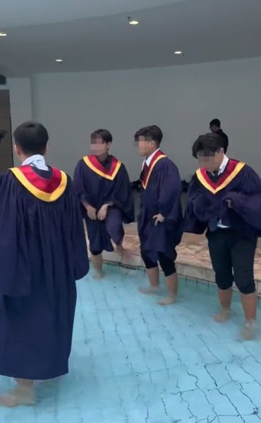 Nanyang & Republic Polytechnic Students Frolic In School Ponds On ...