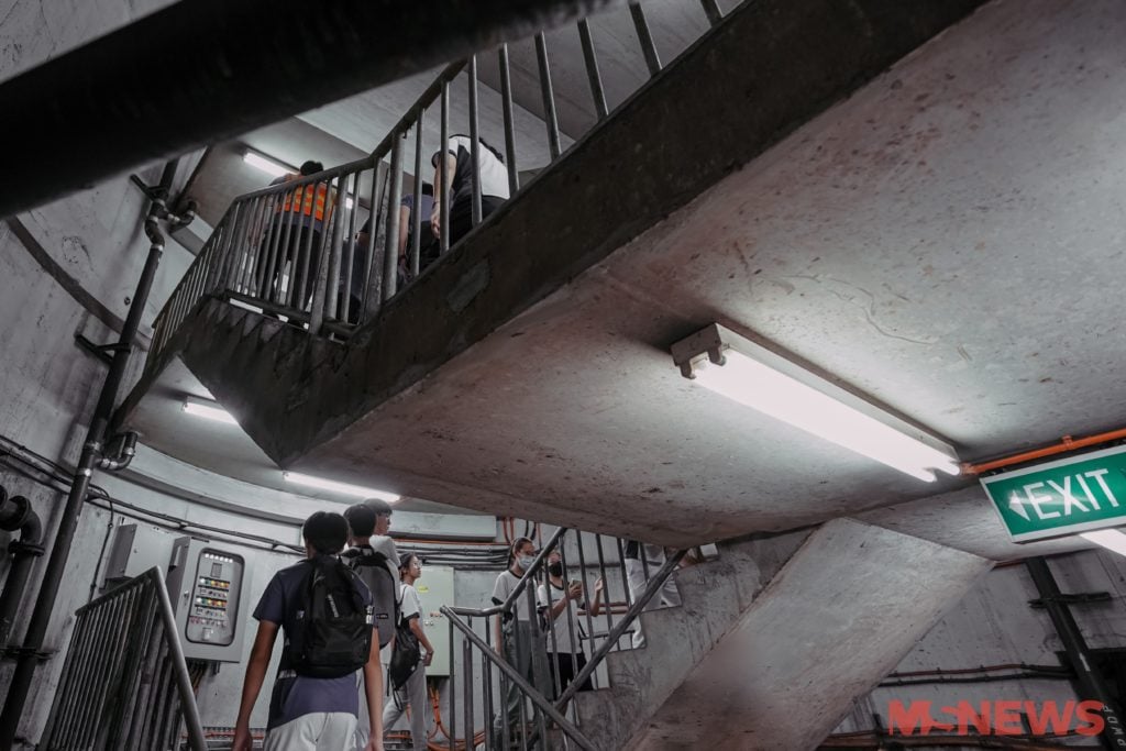 Commuters Climb 12-Storey Escape Shaft & Navigate MRT Tunnels In SBS ...