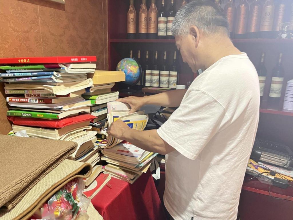 56-Year-Old Millionaire Takes China's Gaokao Exams For 27th Time, Hopes ...