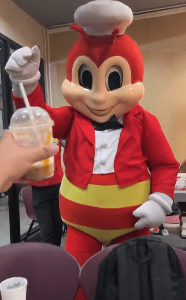 Jollibee Mascot Judges Customer With McDonald’s Cup, Looks Offended By ...