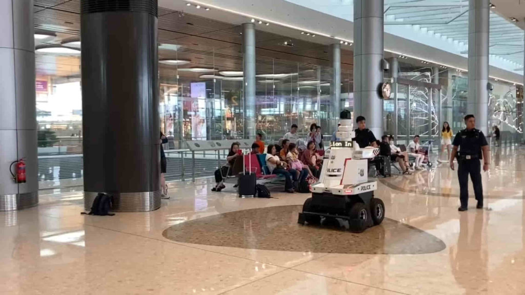Police Robots Will Be Deployed Across S'pore, You Can Talk To Officers ...