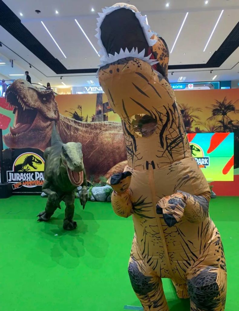 Man In T-Rex Costume Meets 'Soulmate' At NEX Jurassic World Event, Pays ...