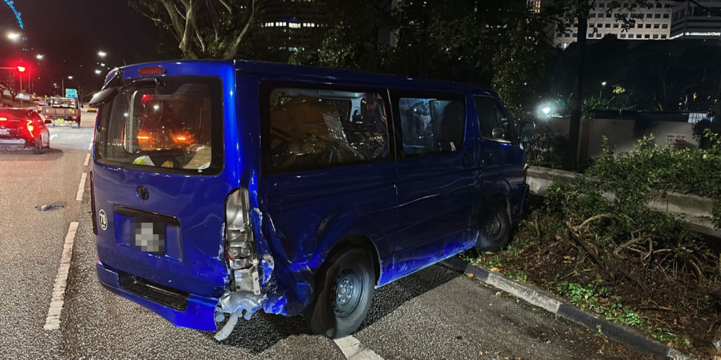 Van Hit By Car At Ophir Road In Alleged Hit-&-Run Accident, Driver ...