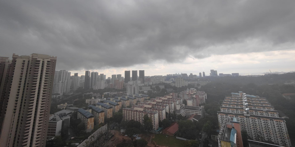 Heavy Rain Falls Across S'pore On 27 June Morning, PUB Warns Of ...